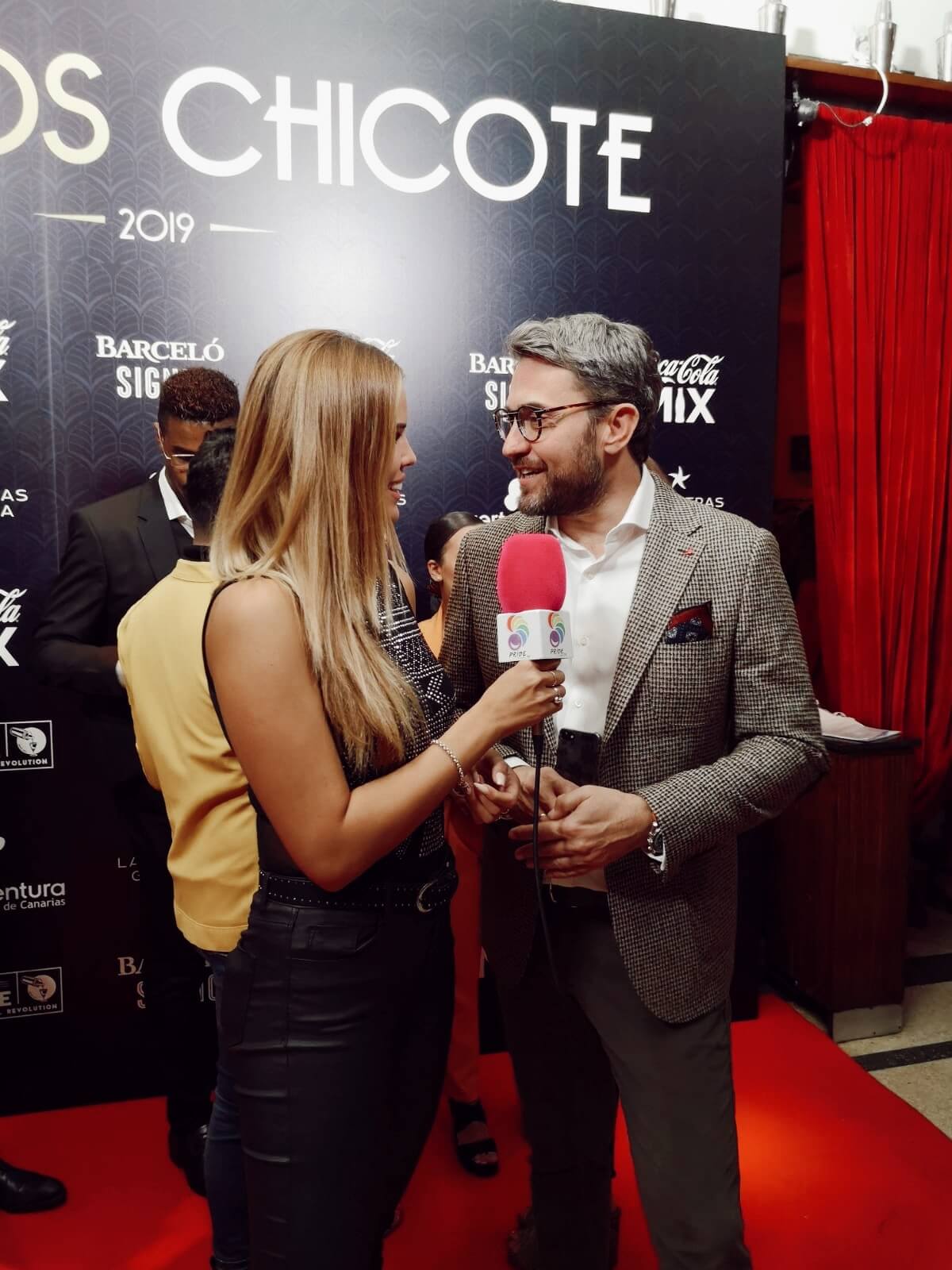 Presentadora | Raquel Arias